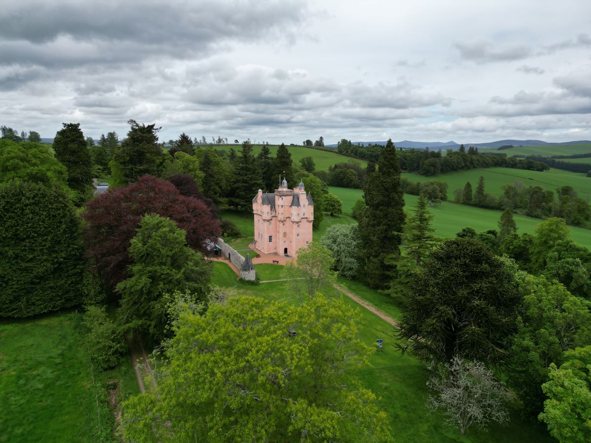 7 Reasons to Visit Craigievar Castle - InsiderScotland
